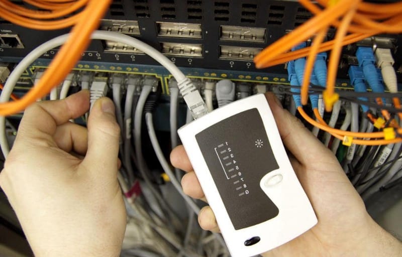 ¿Qué es un cable cruzado y de qué manera funciona?